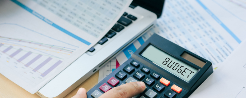 Devenir économiste de la construction : missions, salaire, formation