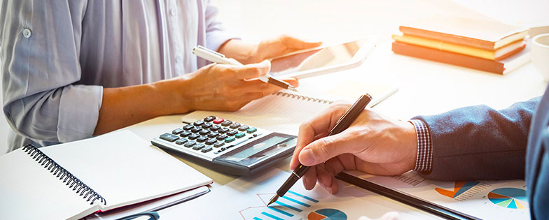 Devenir Secrétaire comptable : formation, salaire, reconversion