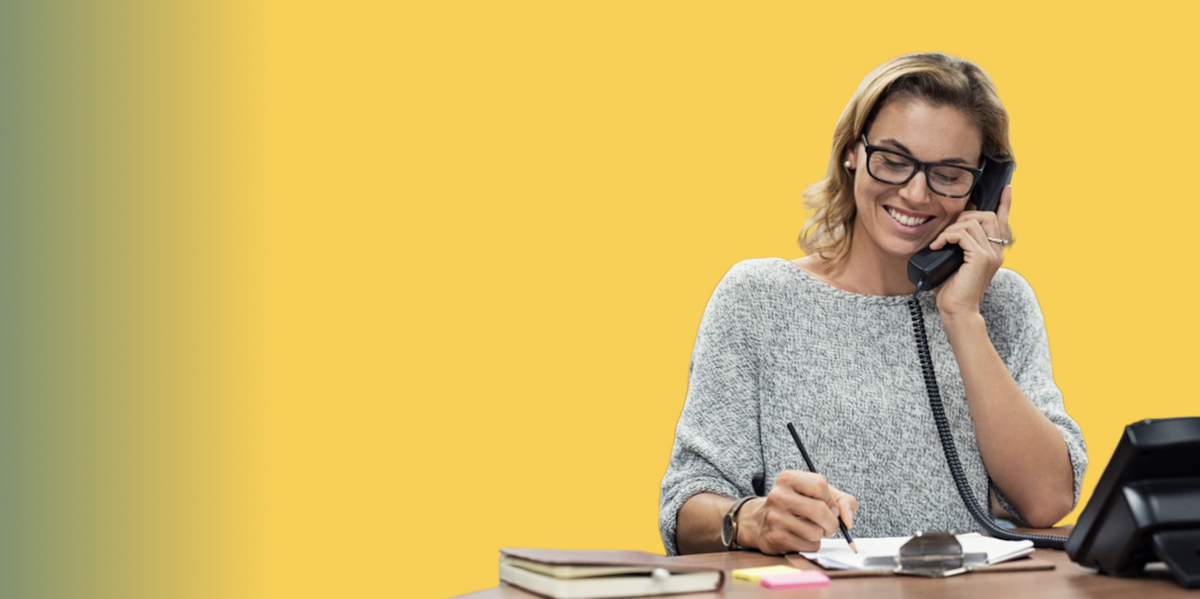 Devenir secrétaire bureautique : métier, formation, salaire, reconversion